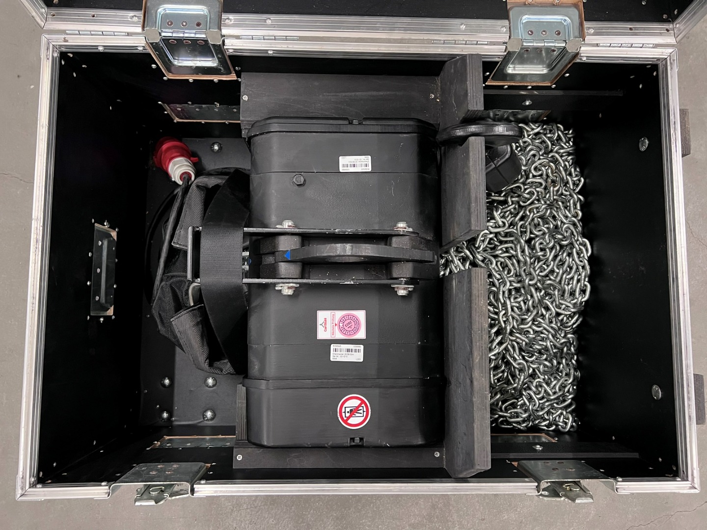 Chain Master 2000kg D8 30m Double Reeve Motor Stationary Hoist | 2325 ...